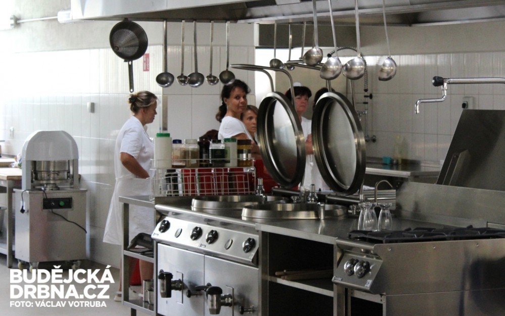 Vzkaz pro paní ministryni Kateřinu Valachovou: TINSTAAFL!