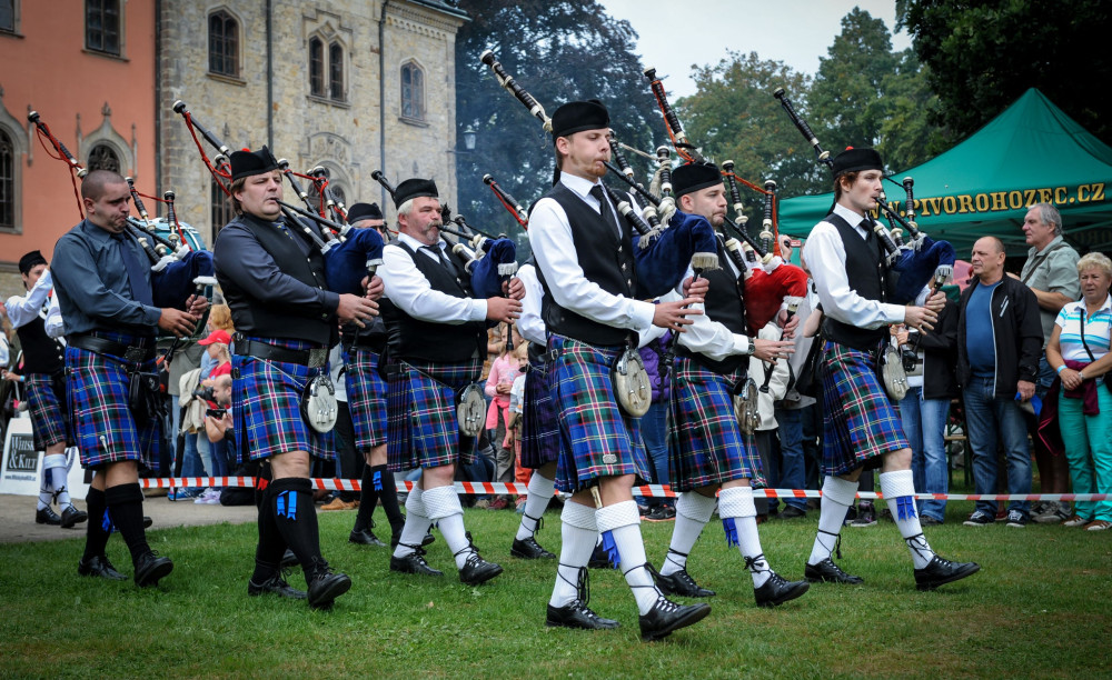 Sychrovem se rozezní dudy. Tradiční Skotské hry budou už po třiadvacáté