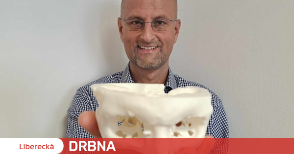 Spravit prasklý obratel na milimetr přesně dokážou v Liberci i díky 3D ...