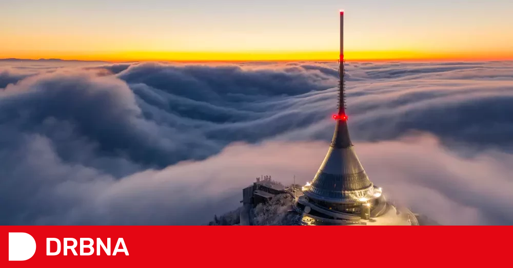 Hotovo. Smlouva převodu horského hotelu a vysílače Ještěd na Liberecký ...